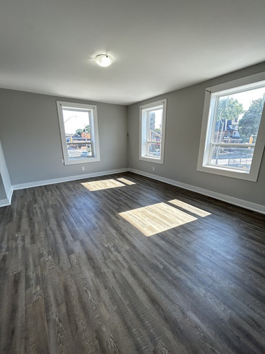 9 Holton - Apartment in Hamilton | RentBoard